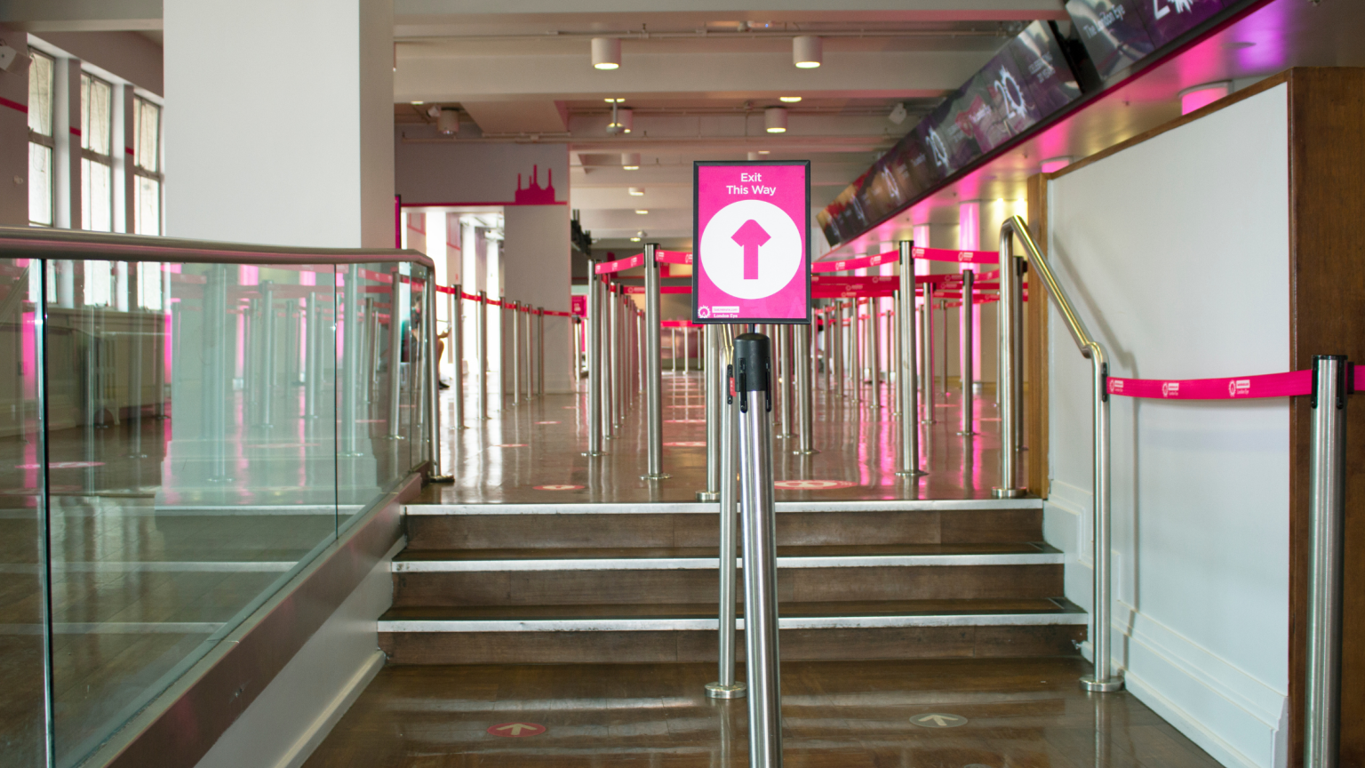 Event Signage: More Than One Direction | Tensator Group